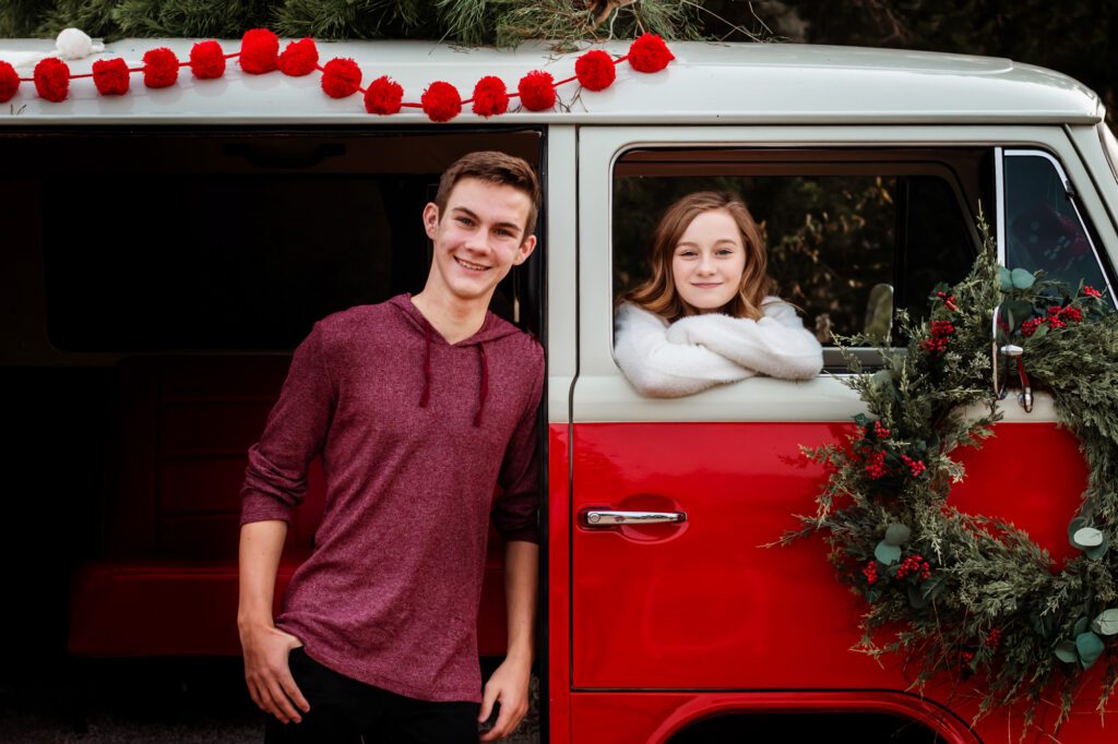 Timeless With A Twist {VW Bus Holiday Photo Mini Sessions} | Lindsay ...